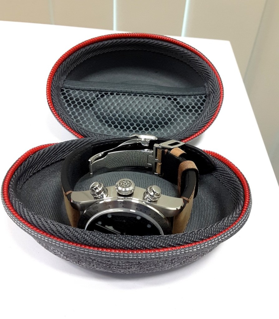 Watch Travel Case by vario.sg | Yeoman's Watch Review