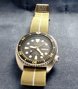 StrapOMARINE Version 2 by StrapoSphere.com | Yeoman's Watch Review